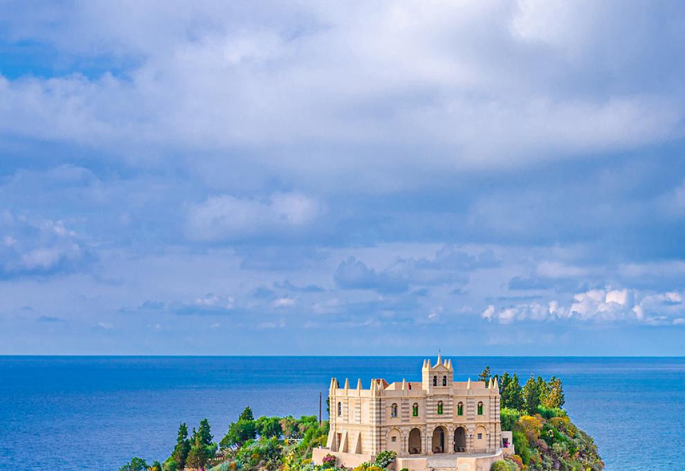 TOP 10 Kalábrie: městečko na pískovcové skále, dramatická panoramata i ...